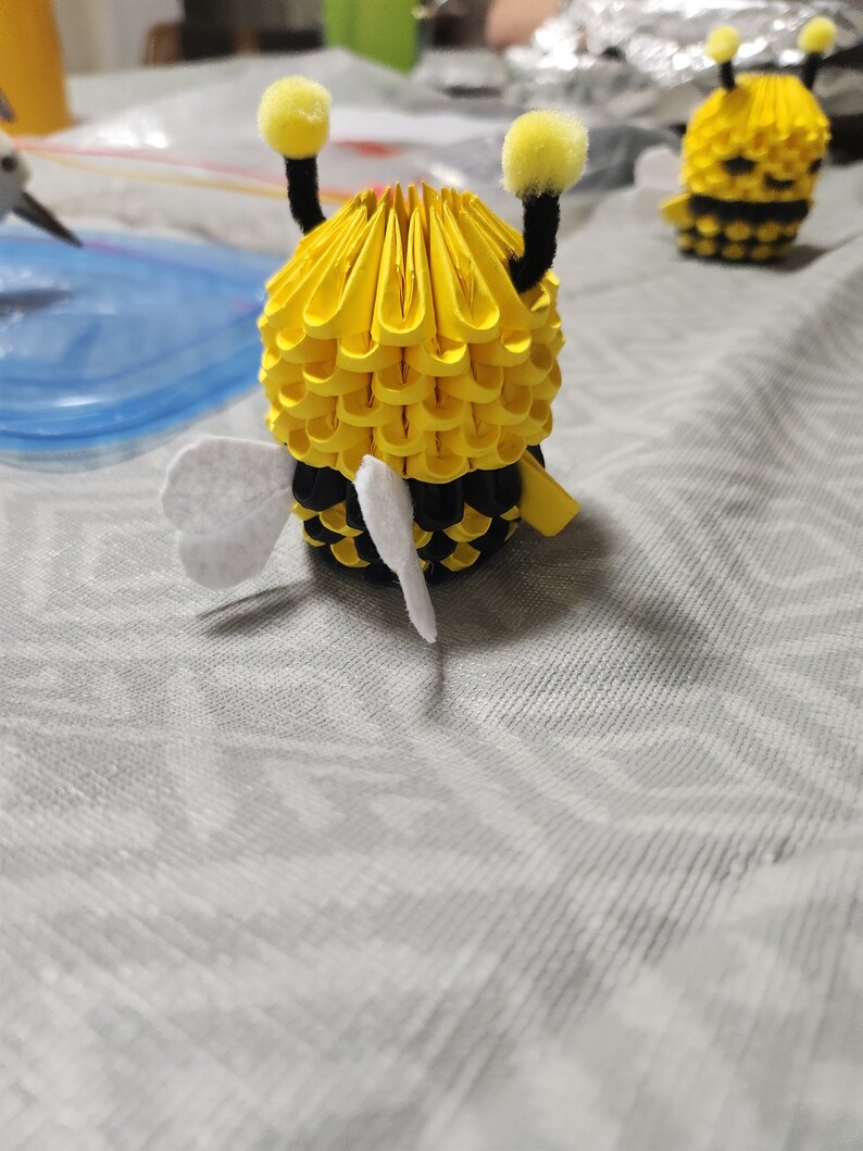 3D Origami Bee - Etsy