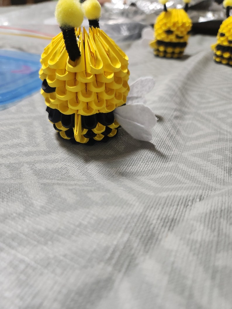 3D Origami Bee - Etsy