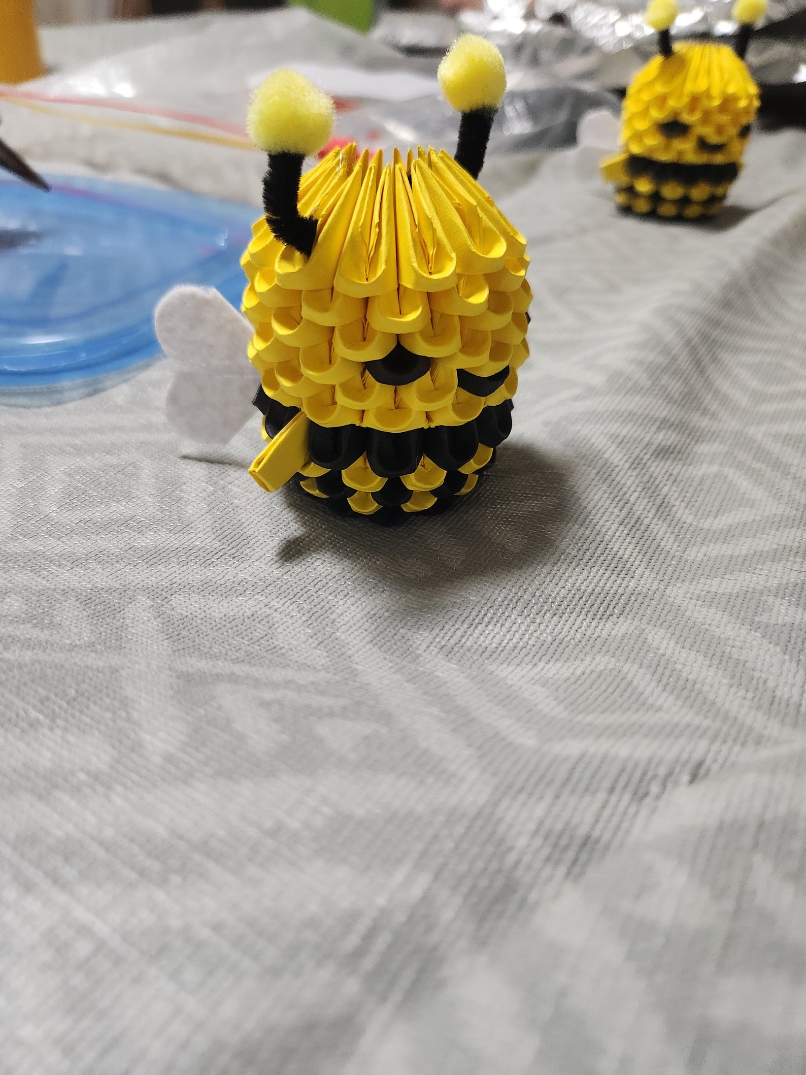 3D Origami Bee - Etsy