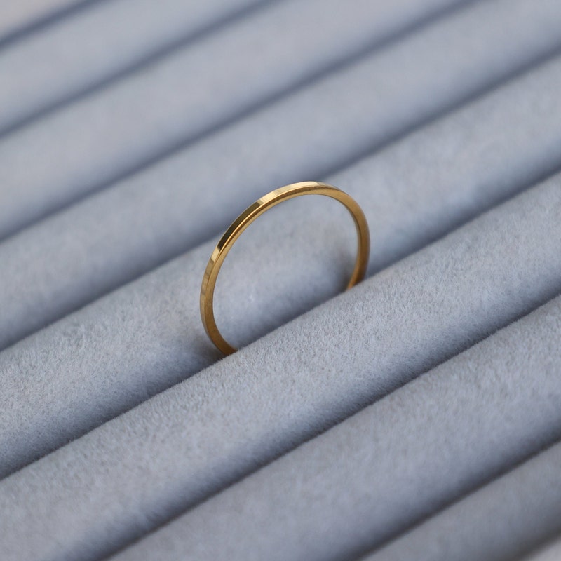 Minimalist Gold Ring - Etsy