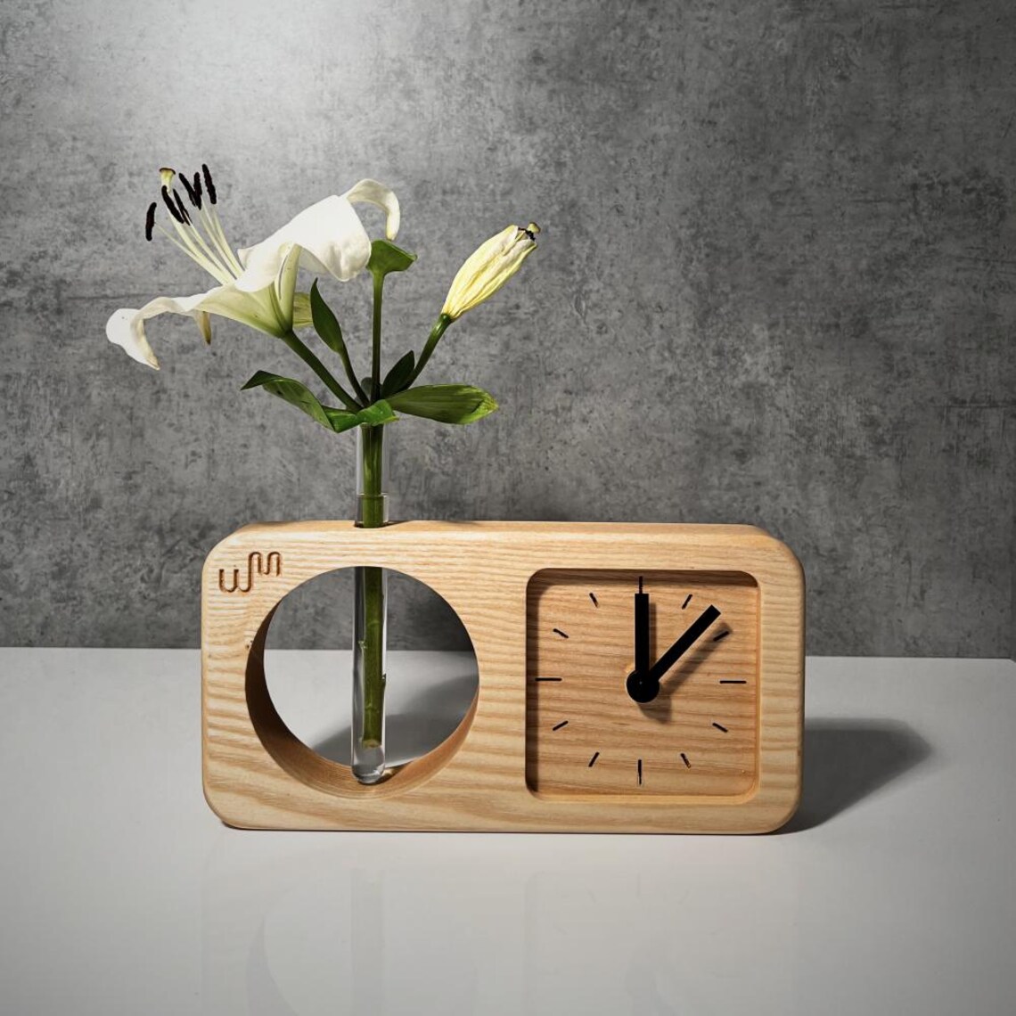 Oak Wood Table Clock With Flower Vase | Mid-century Modern Decor - Etsy
