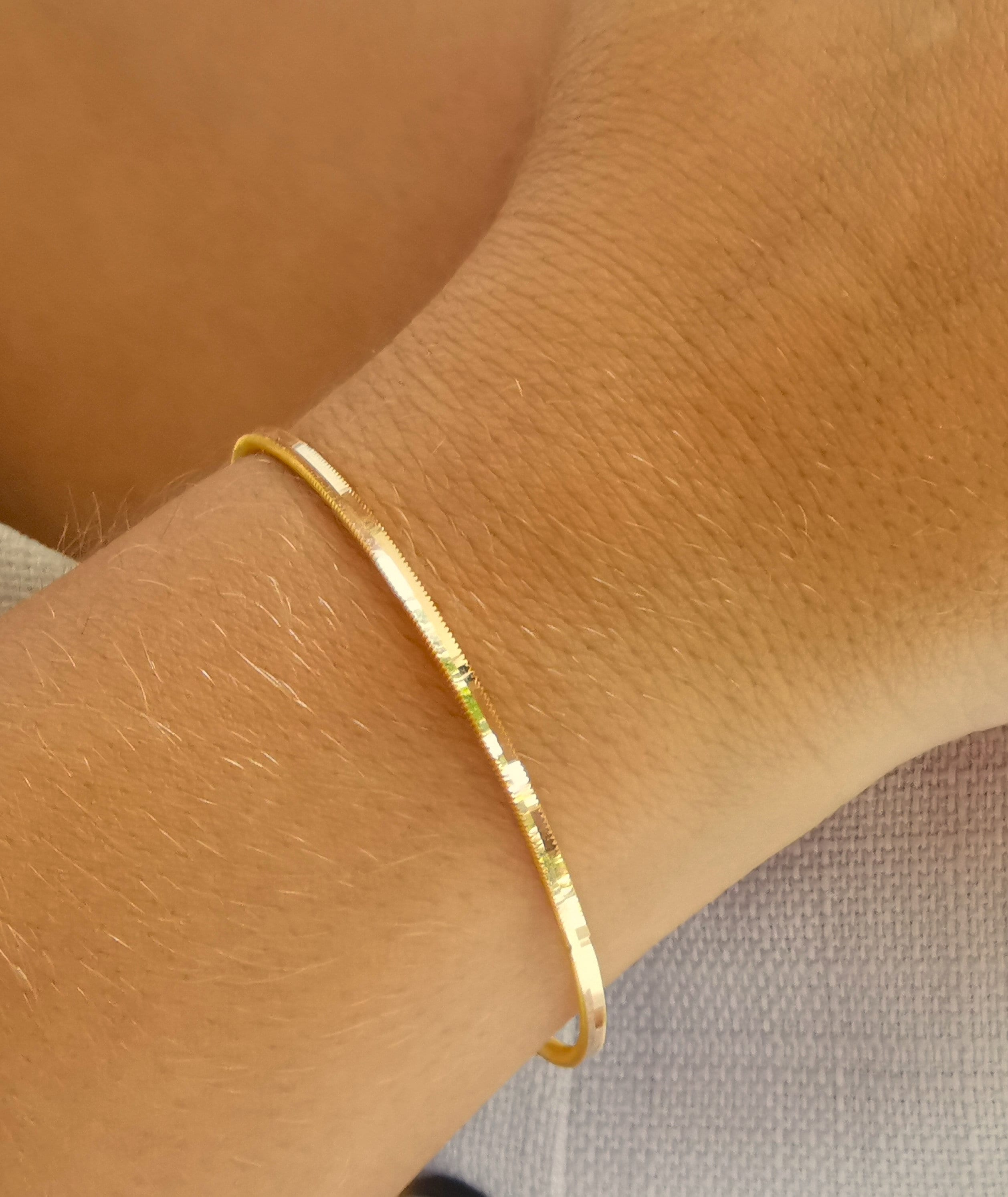 22K Solid Gold Bangle Bracelet, Vintage Real Solid Gold Bracelet, 2.2mm Wide Shiny Gold Bangle ...