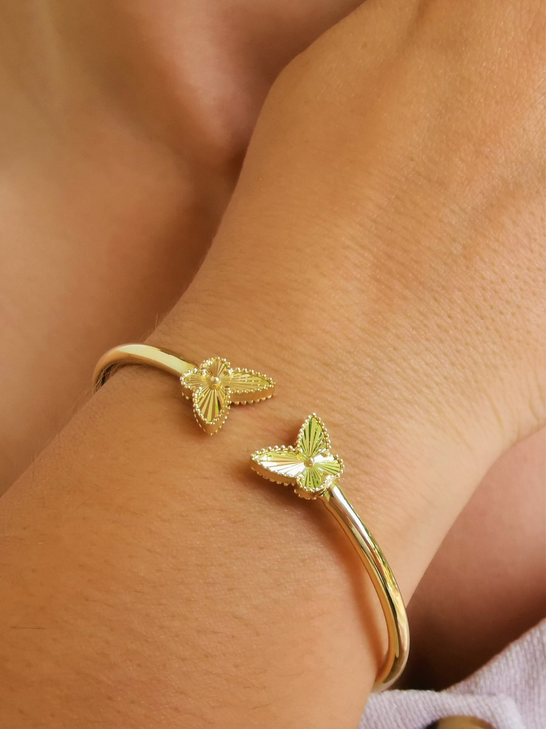 14K Gold Sunbeam Butterfly Bangle Bracelet, Double Butterfy Bracelet ...
