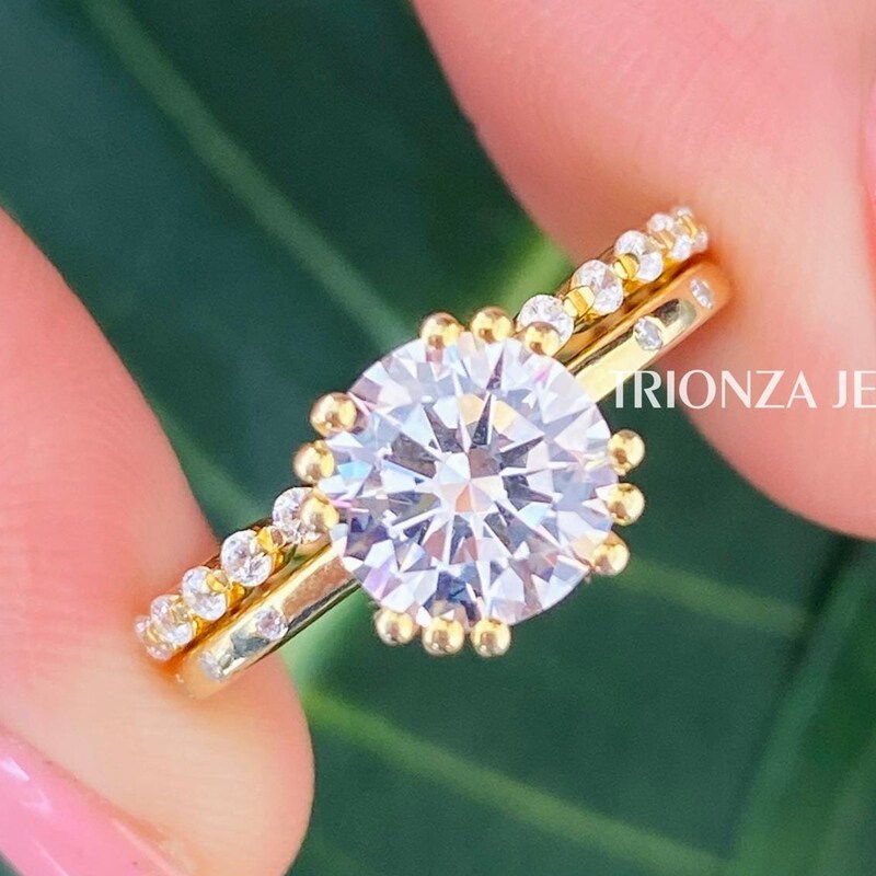 Flush Set Ring - Etsy