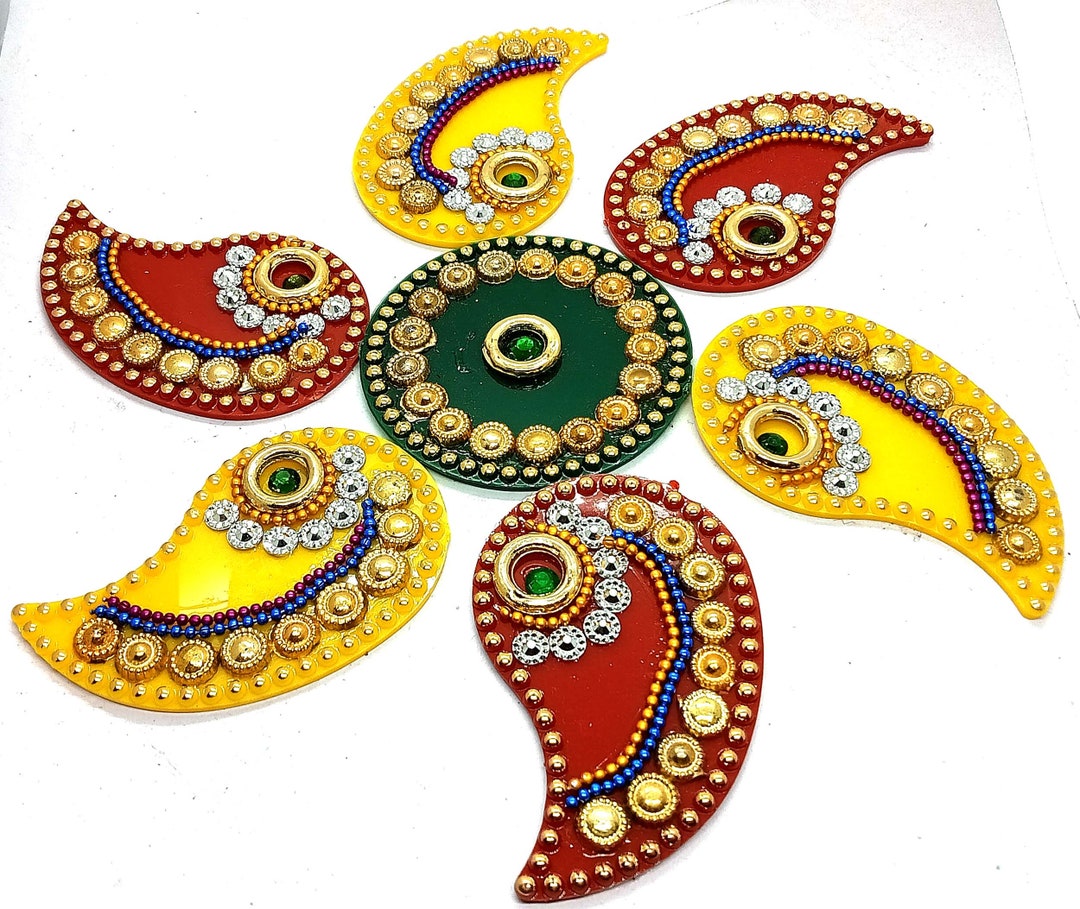 Plastic Reusable Rangoli With Diya, Red and Green, Rangoli for Festical ...