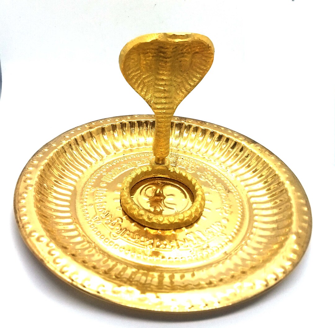 137 Gram Brass Maharaj Snake Naag Dev With Om Symbol Pooja Plate Home ...