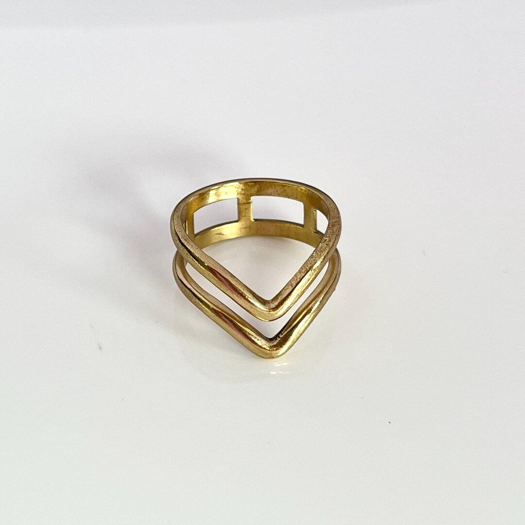 Geometric Gold Chevron Ring – Bold V Band Ring – Chic Stacking ...