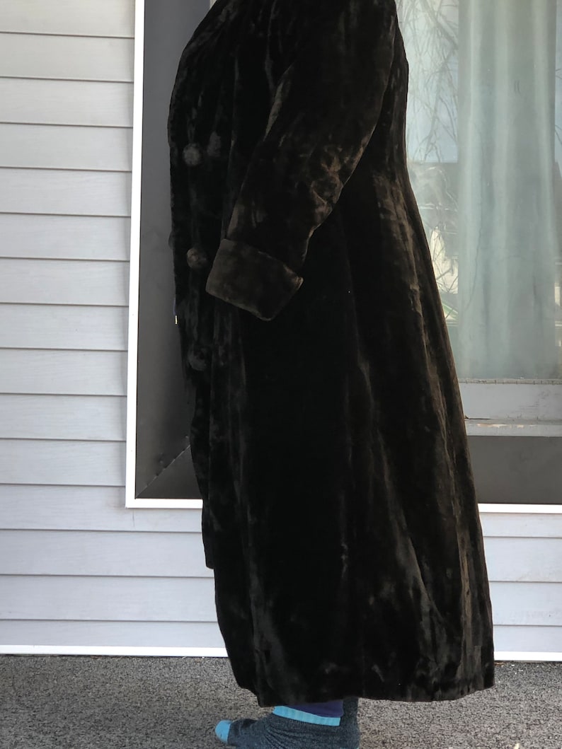 Vintage Women's Full Length Black Velvet Coat Size Large - Etsy