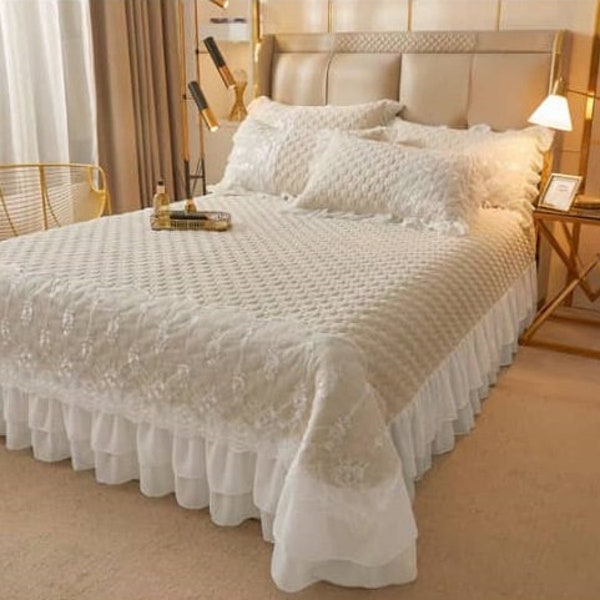 Ruffle Bedspread - Etsy
