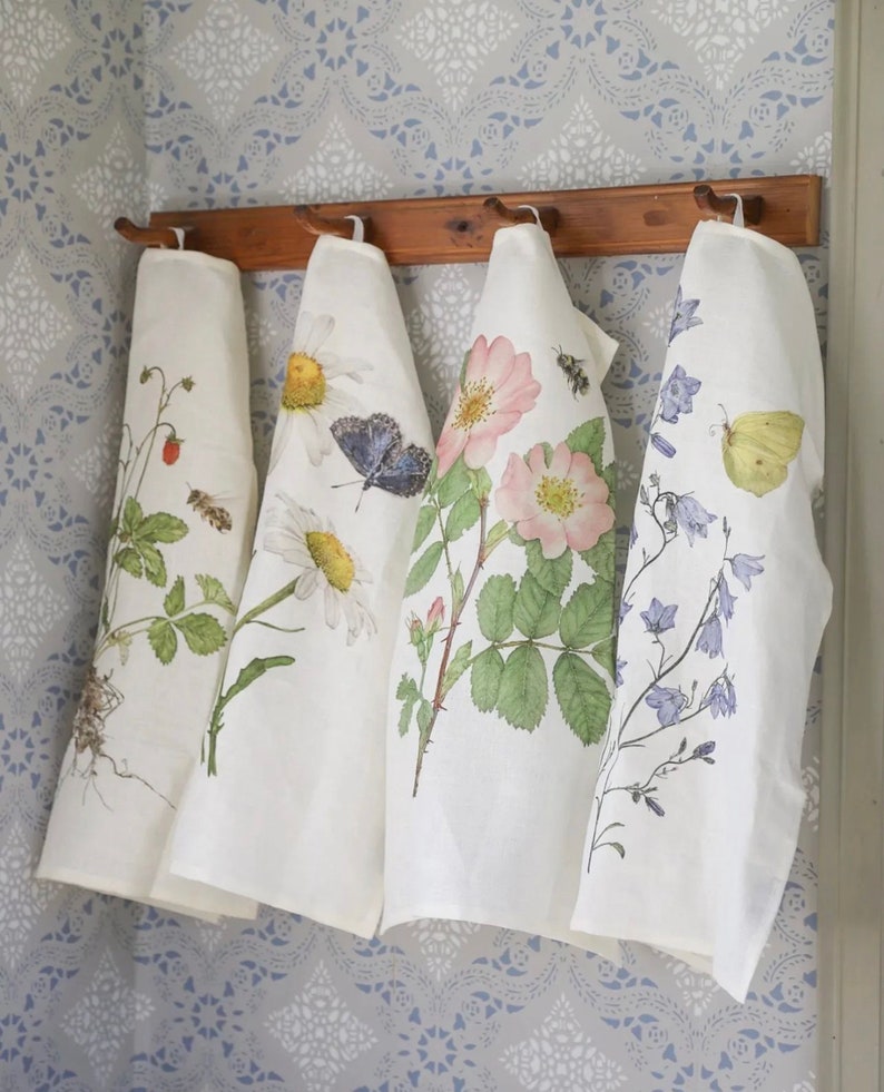 4-piece of Linen Towels Wild Rose, Daisies, Bellflowers, Woodland ...
