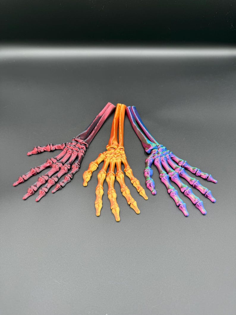 3D Printed Articulated Skeleton Hand: Poseable Halloween Desk Decor and ...
