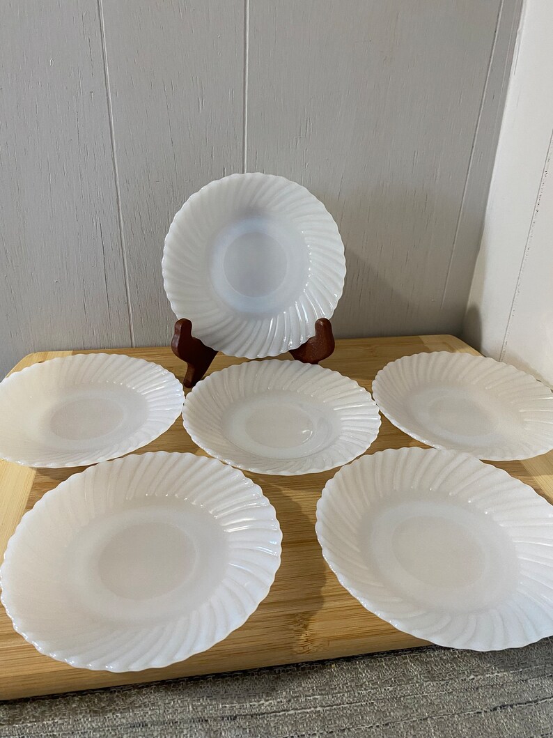 Set of 6 Small Milk Glass Termocrisa Saucers - Etsy