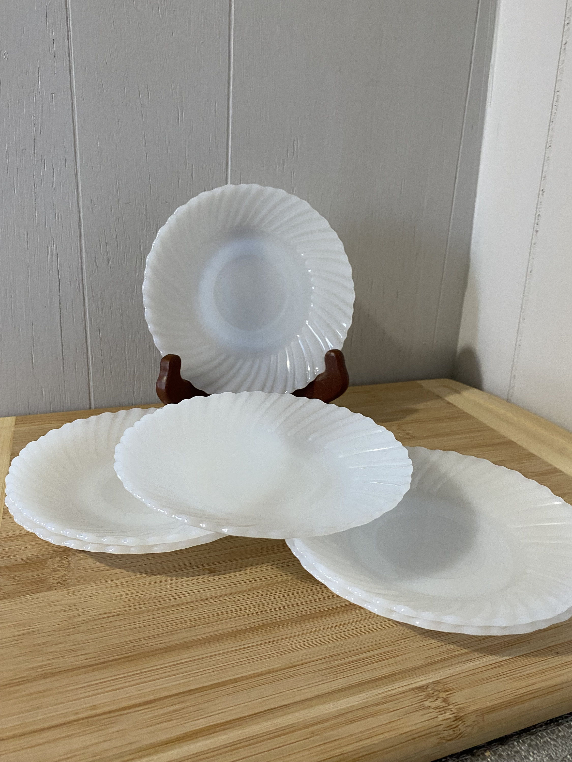 Set of 6 Small Milk Glass Termocrisa Saucers - Etsy