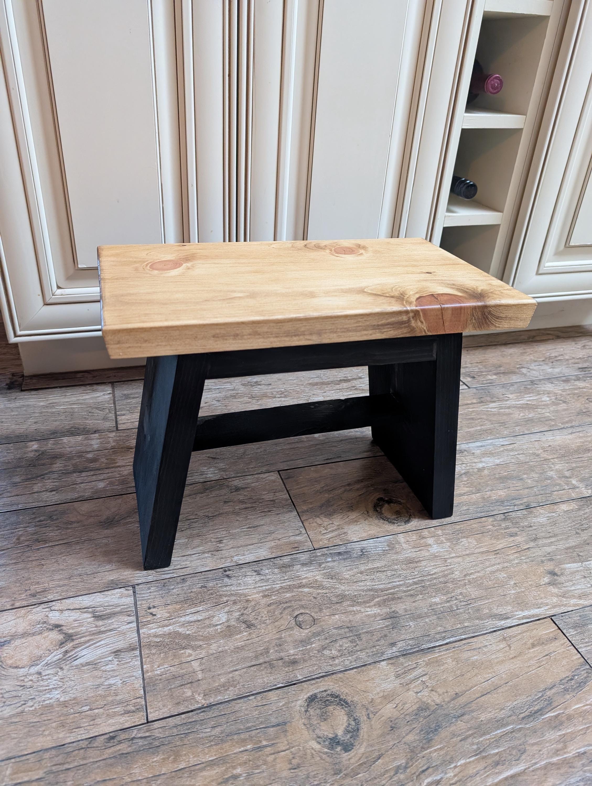 Handcrafted Rustic Wooden Step Stool: Farmhouse Kitchen Decor (15.5x8 ...