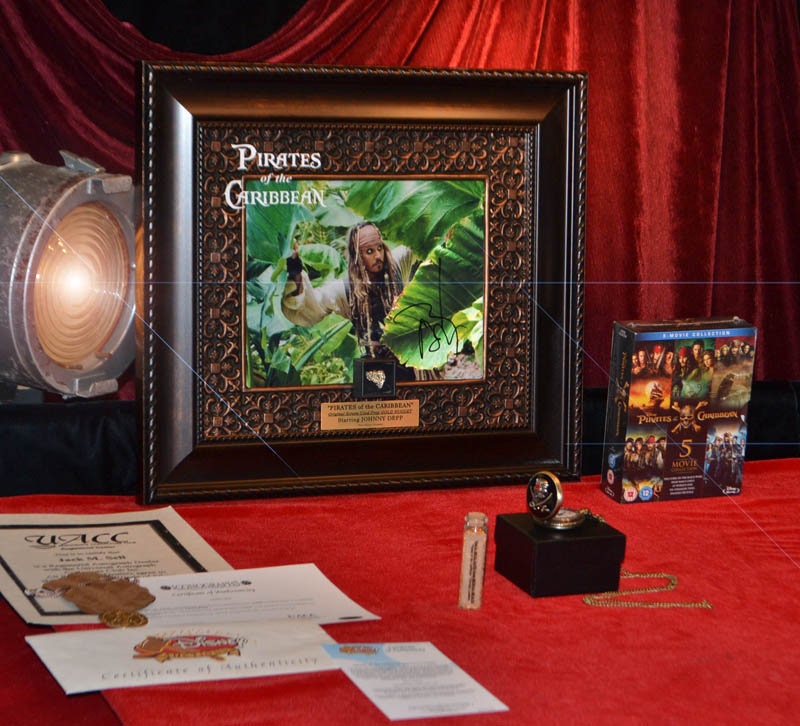 Johnny DEPP Signed Pirates of Caribbean Disney PROP Gold Nugget & Coin ...
