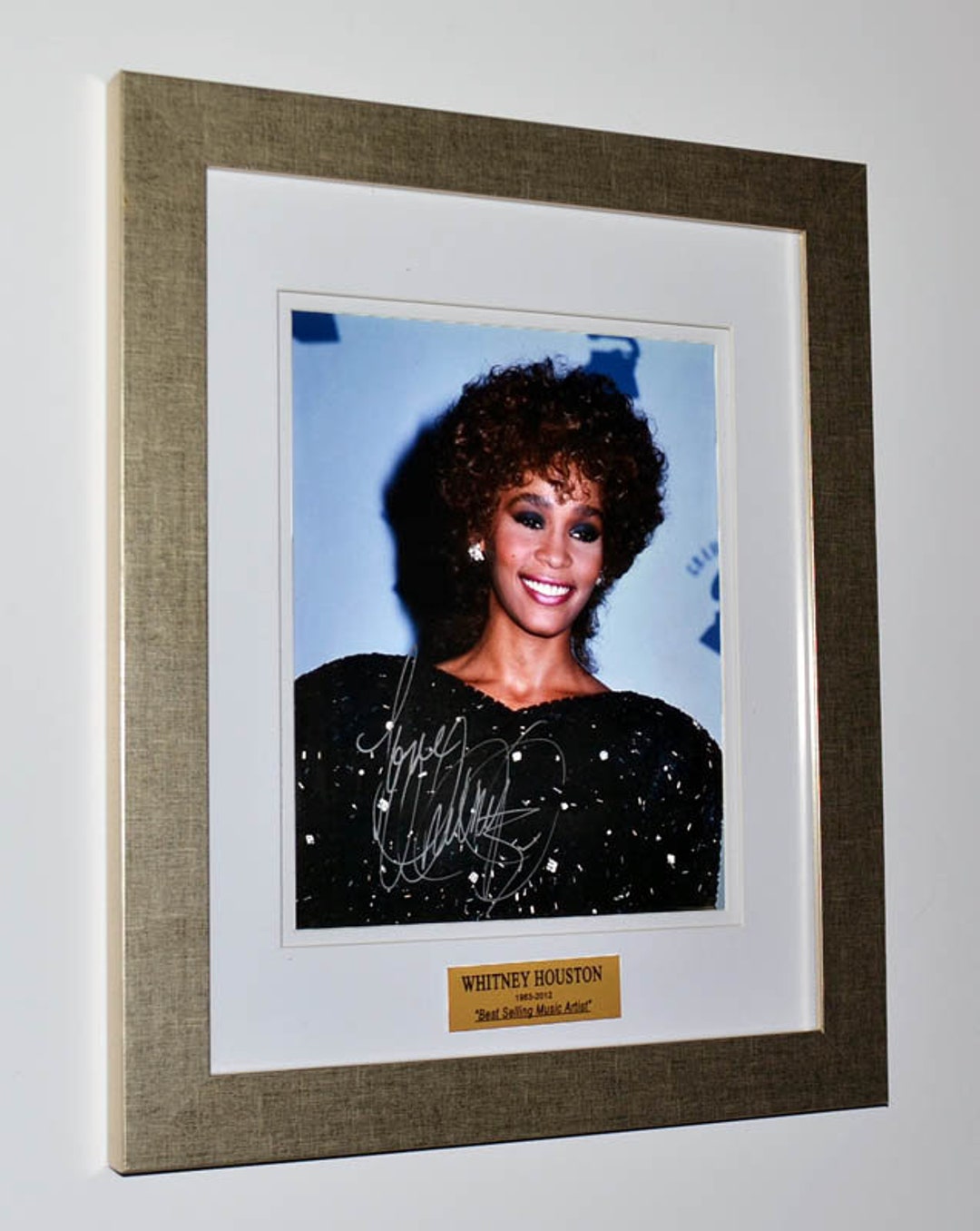 WHITNEY HOUSTON Signed Original Rare Autograph, Frame, Plaque, COA ...