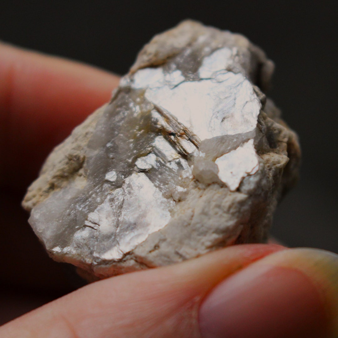 ROCK FRAGMENT With MICA: Rock With Mica Mineral That Shines Like Silver ...