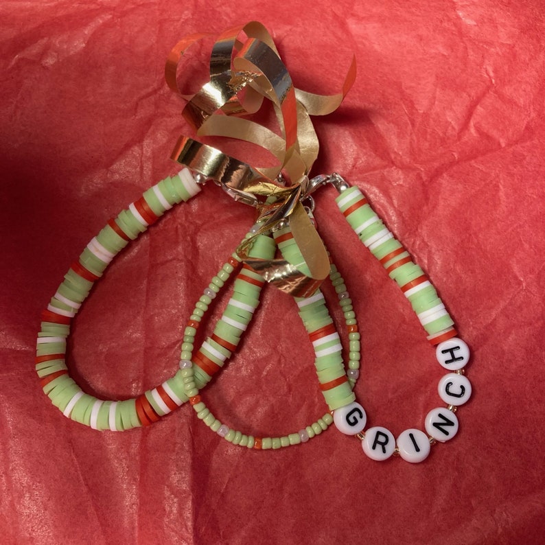 Grinch Themed Bracelet Stack | Christmas | Heishi and Seed Beads | Red ...