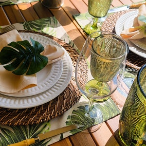 Tropical Table Linen Set / Monstera Table Linen / Tropical Tablescape ...