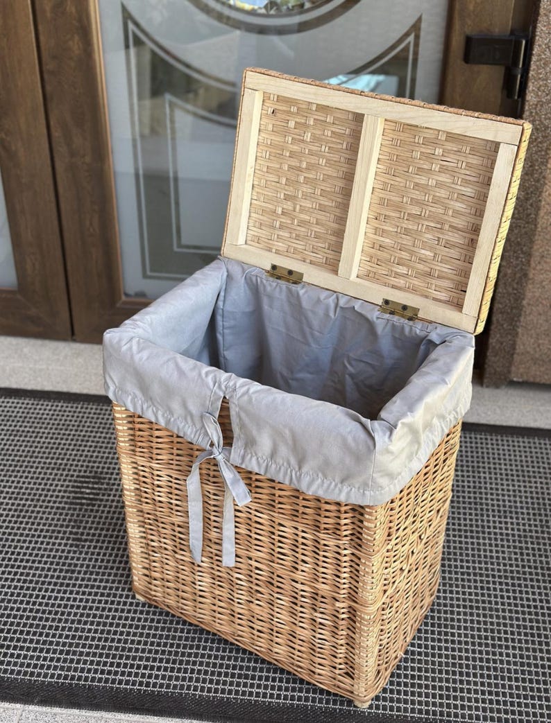 Lined Wicker Hamper Rattan Laundry Basket Eco-friendly Organizer Box ...