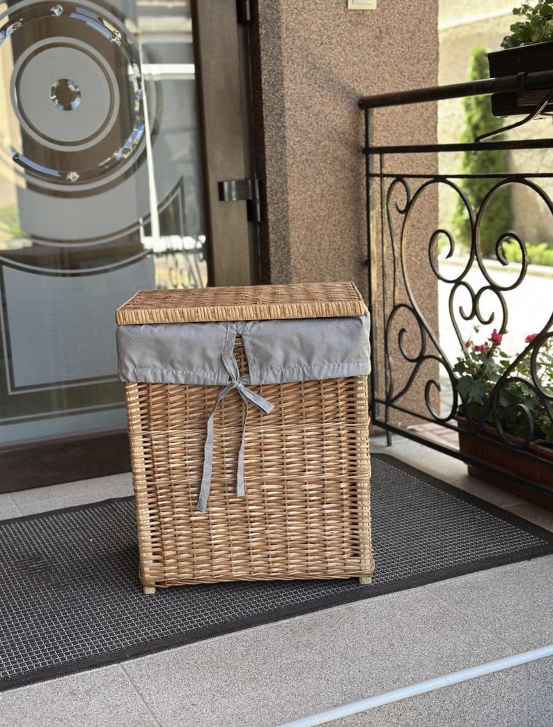Lined Wicker Hamper Rattan Laundry Basket Eco-friendly Organizer Box ...