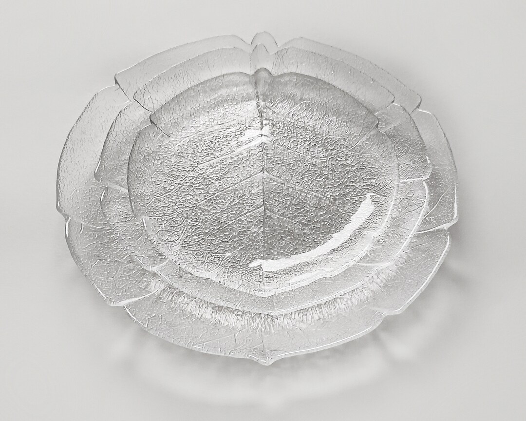 Set of 3 Vintage Arcoroc Aspen Leaf Plates - Etsy