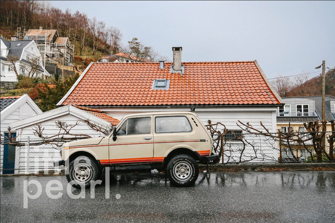 Vintage 4x4 Wall Art| Lada Niva Photo| Retro Off-road Vehicle Print ...