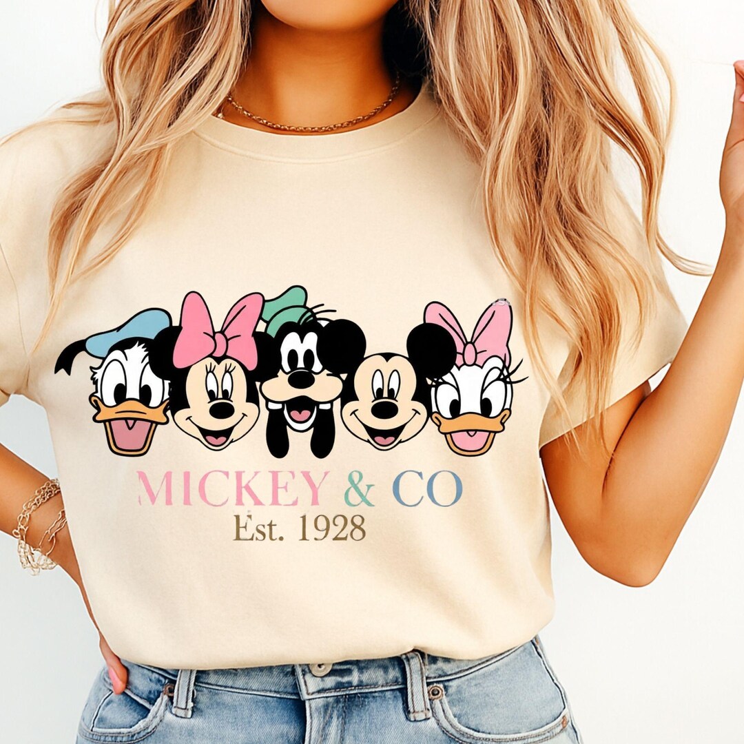 Mickey and Co Png: Retro Disney Design Mickey Vacation Png, Retro ...