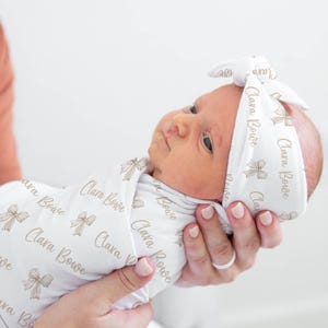 Custom Bow Swaddle Set, Pink Baby Name Swaddle Blanket, Personalized ...