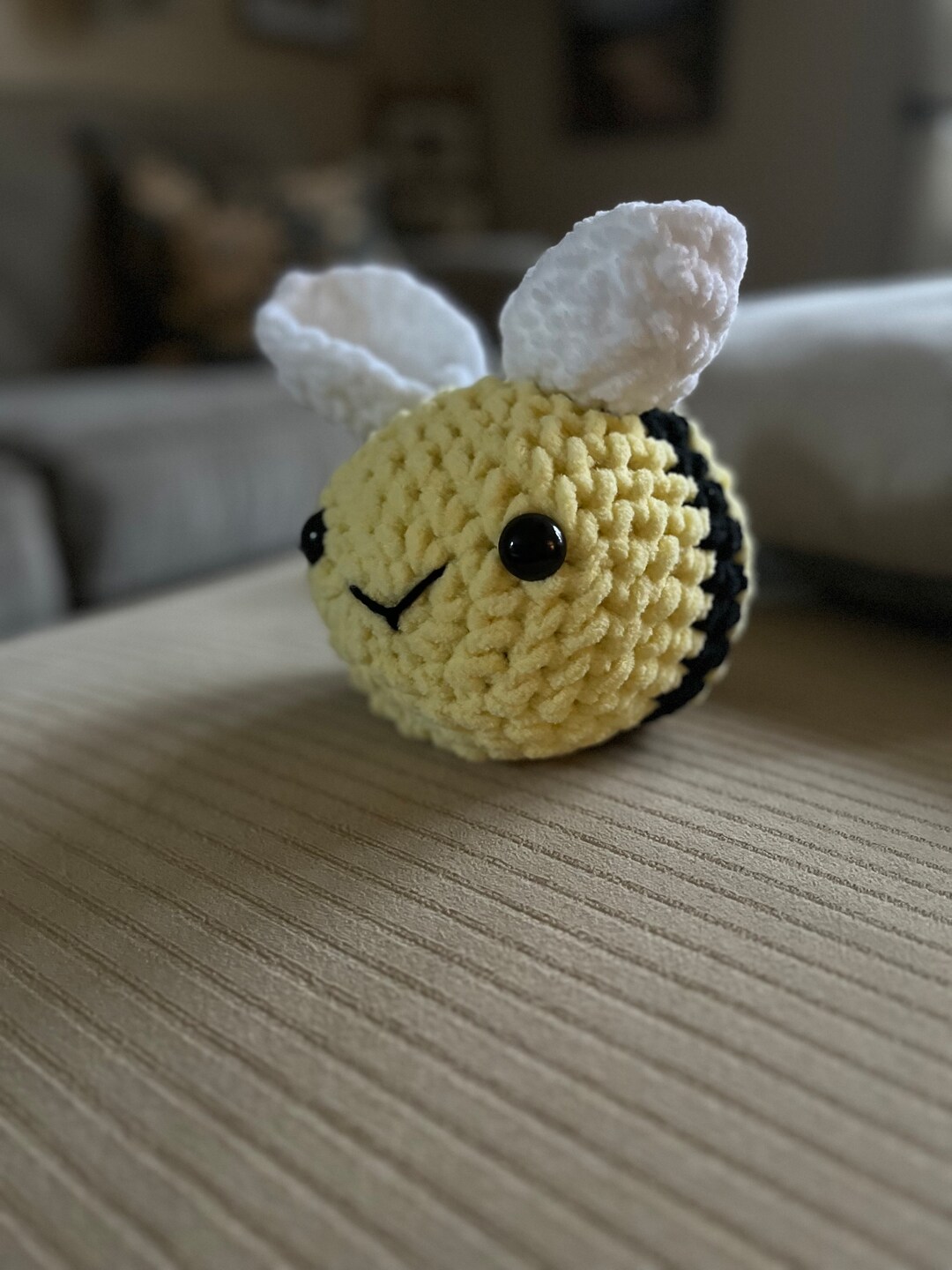 Chunky Bee - Etsy