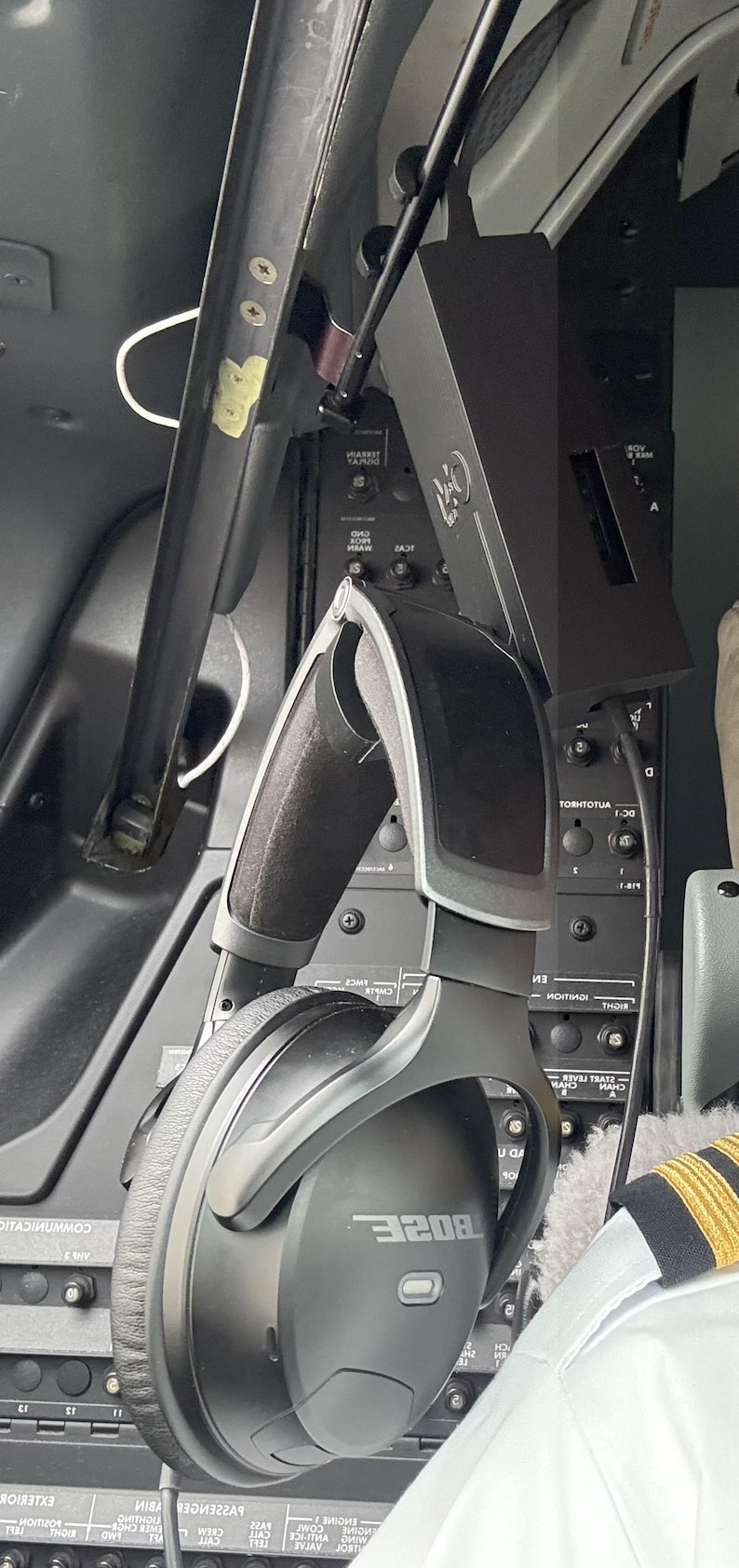 Boeing 737 Bose A30 Headset Cradle - Etsy