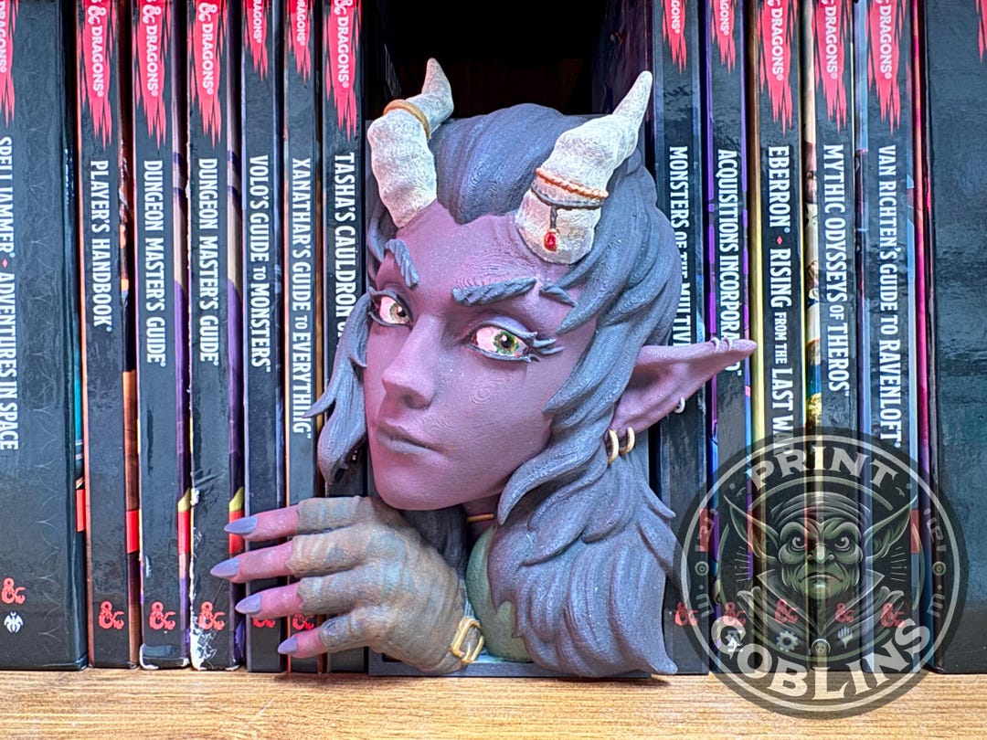 Devil Woman Book Nook, 3D Printed - From Booknook of Madness - Etsy