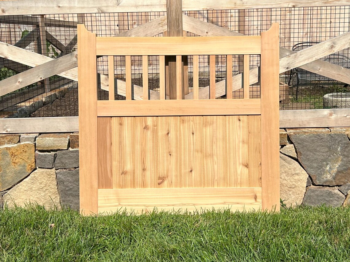 Flat Rail Outdoor Cedar Gate With Balusters - Etsy