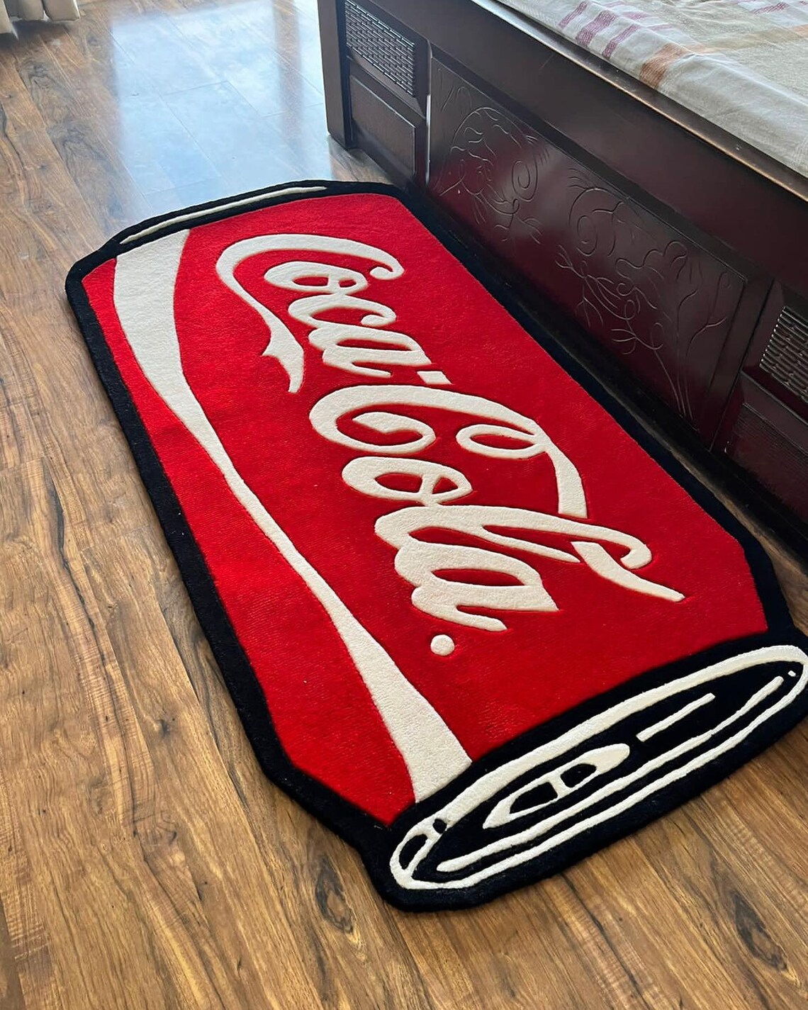 Handmade Tufted Red and White Colour Modern Wool Coca Cola Rug Use for ...