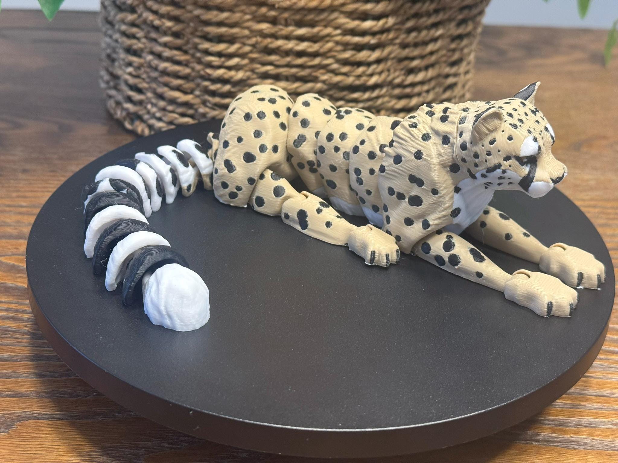 3D Printed Articulated Cheetah With Cubs: Wildlife Figurine - Etsy