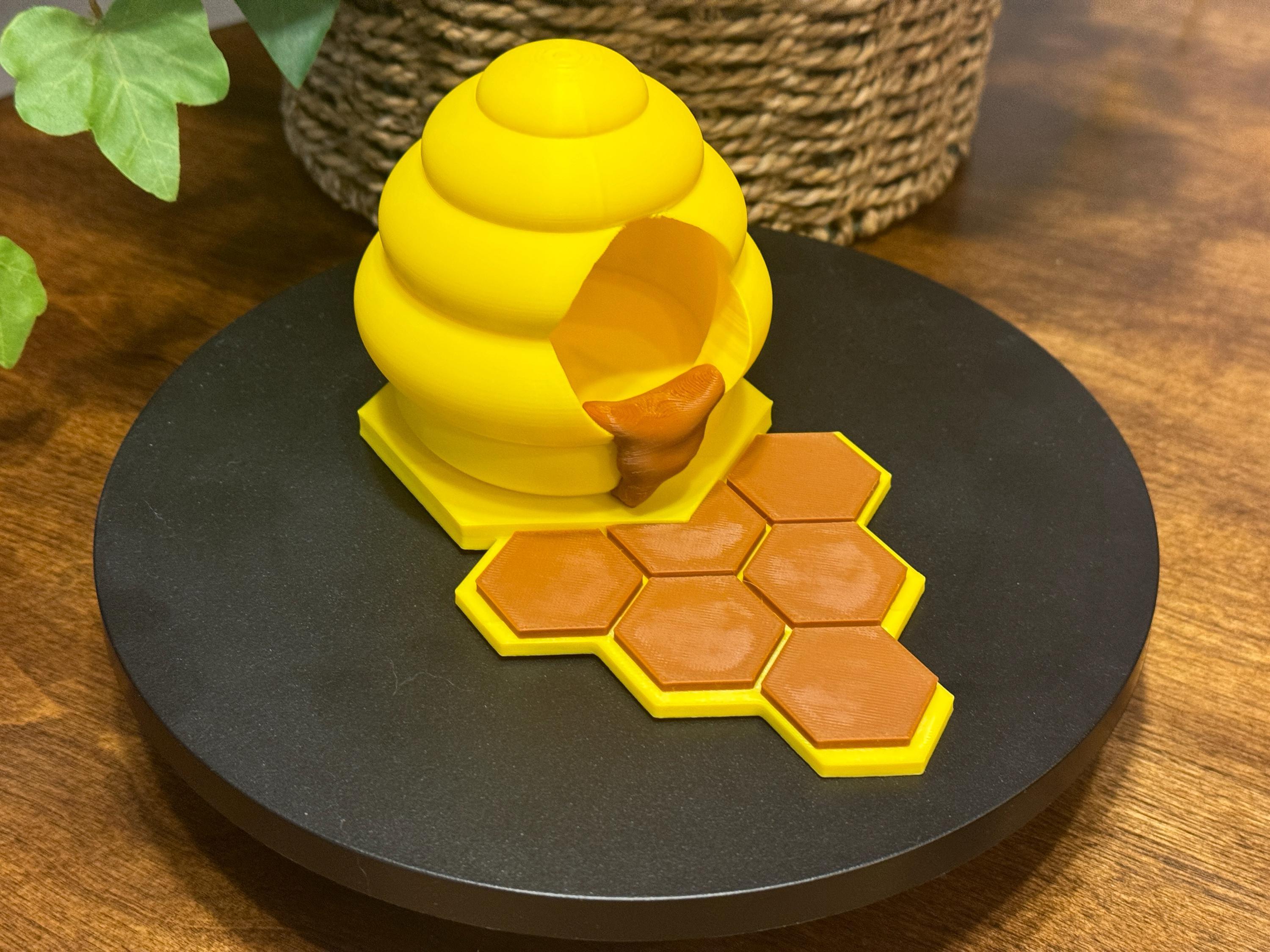 3D Printed Bee Hive With Articulated Bee - Etsy