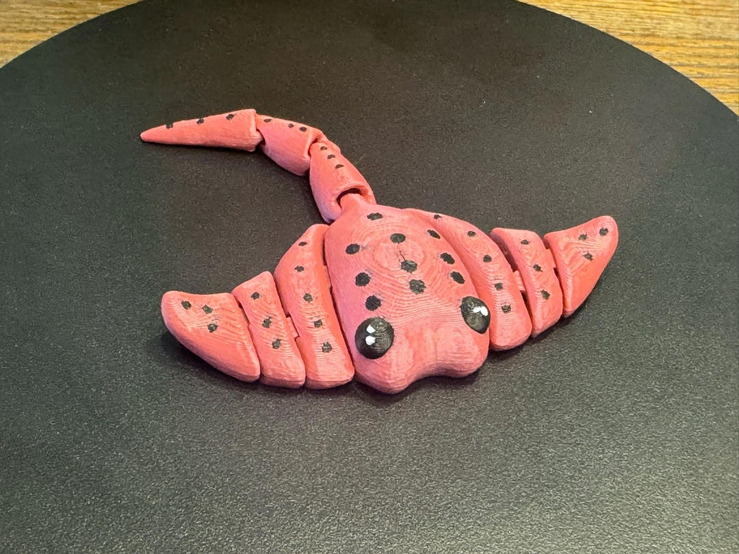 3D Printed Articulated Stingray: Pink & Black Cinderwing Design - Etsy