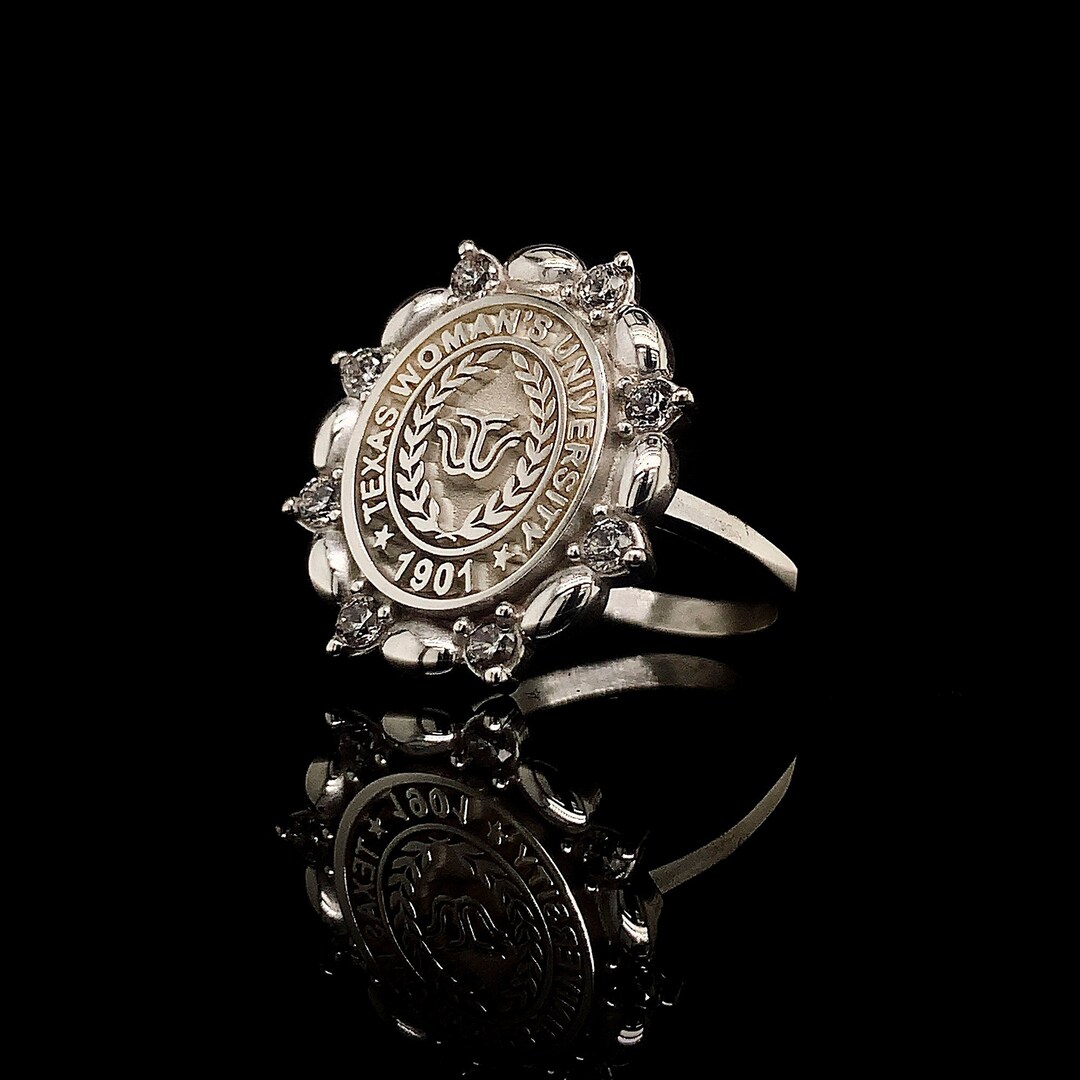 Classic Class Ring for Women, Personalized College Graduation Ring ...