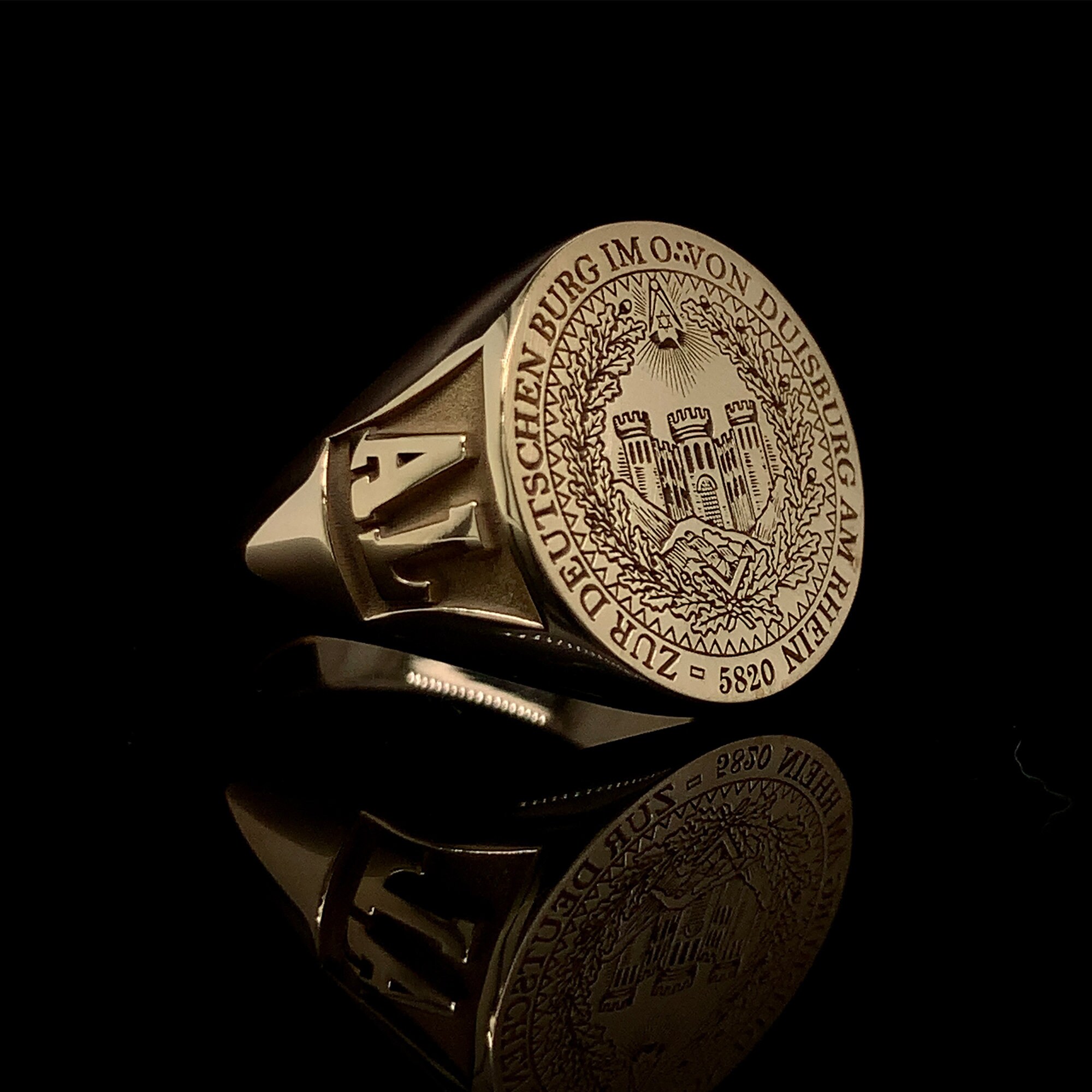 Gold Family Crest Signet Ring, Family Rings, Gold Signet Ring, Coat of ...