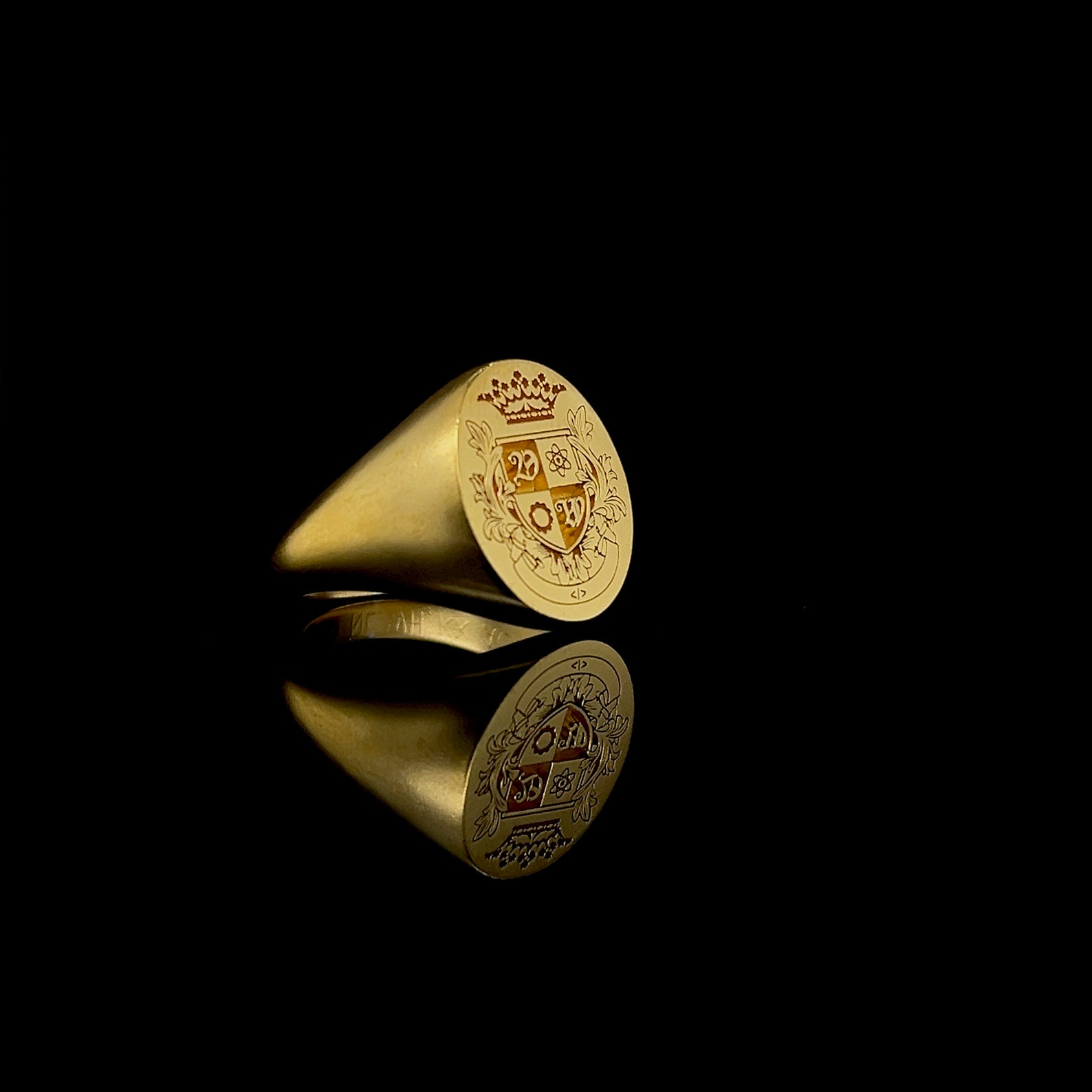 Gold Family Crest Signet Ring, Family Rings, Gold Signet Ring, Coat of ...