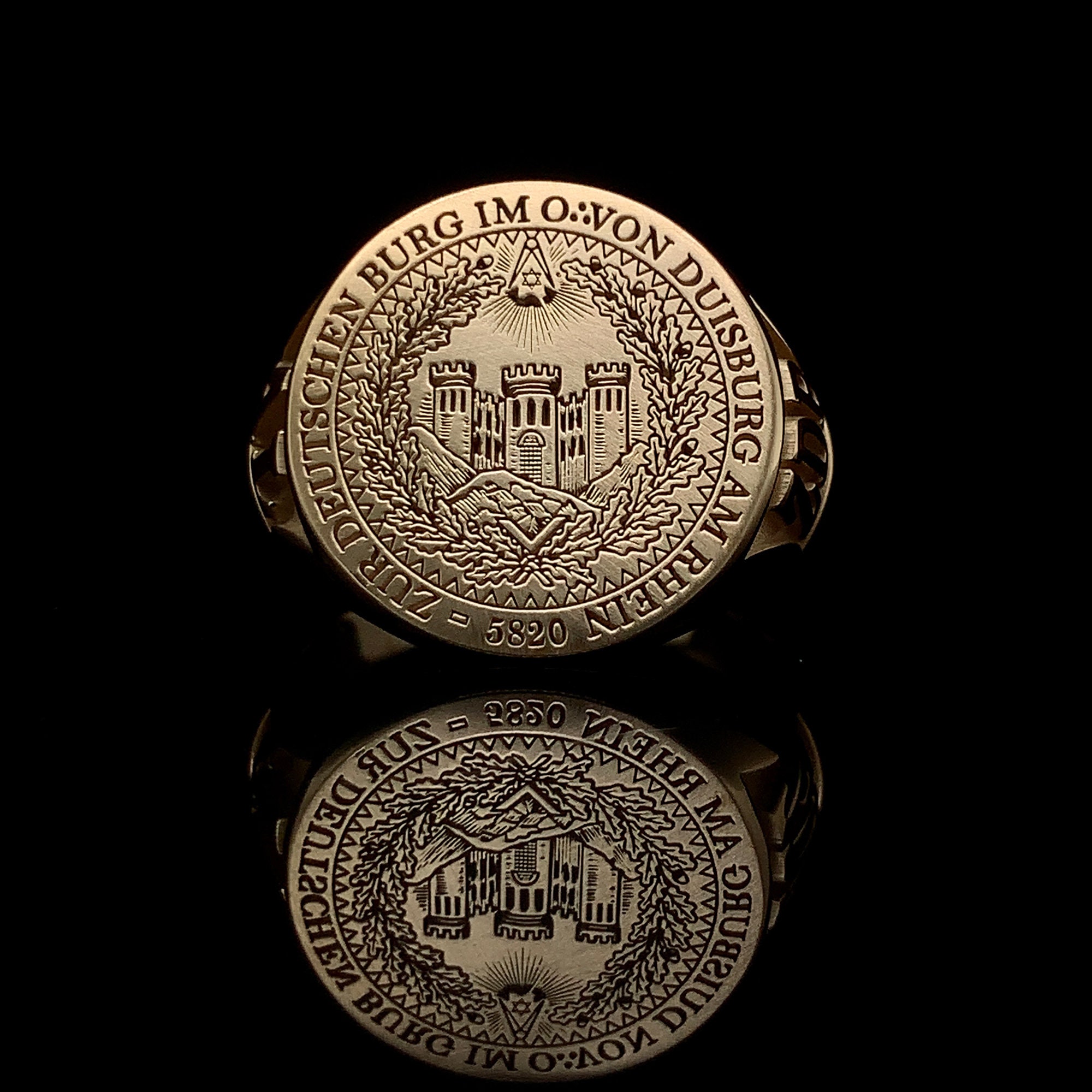 Gold Family Crest Signet Ring, Family Rings, Gold Signet Ring, Coat of ...