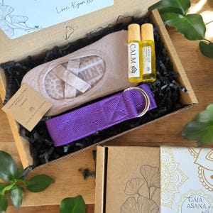 Wellness Gift Box Self-care Package Yoga Set Aromatherapy Gift Birthday ...