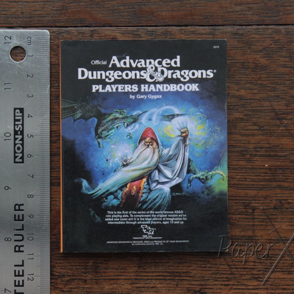 Vintage Dungeons and Dragons Handbook - Etsy