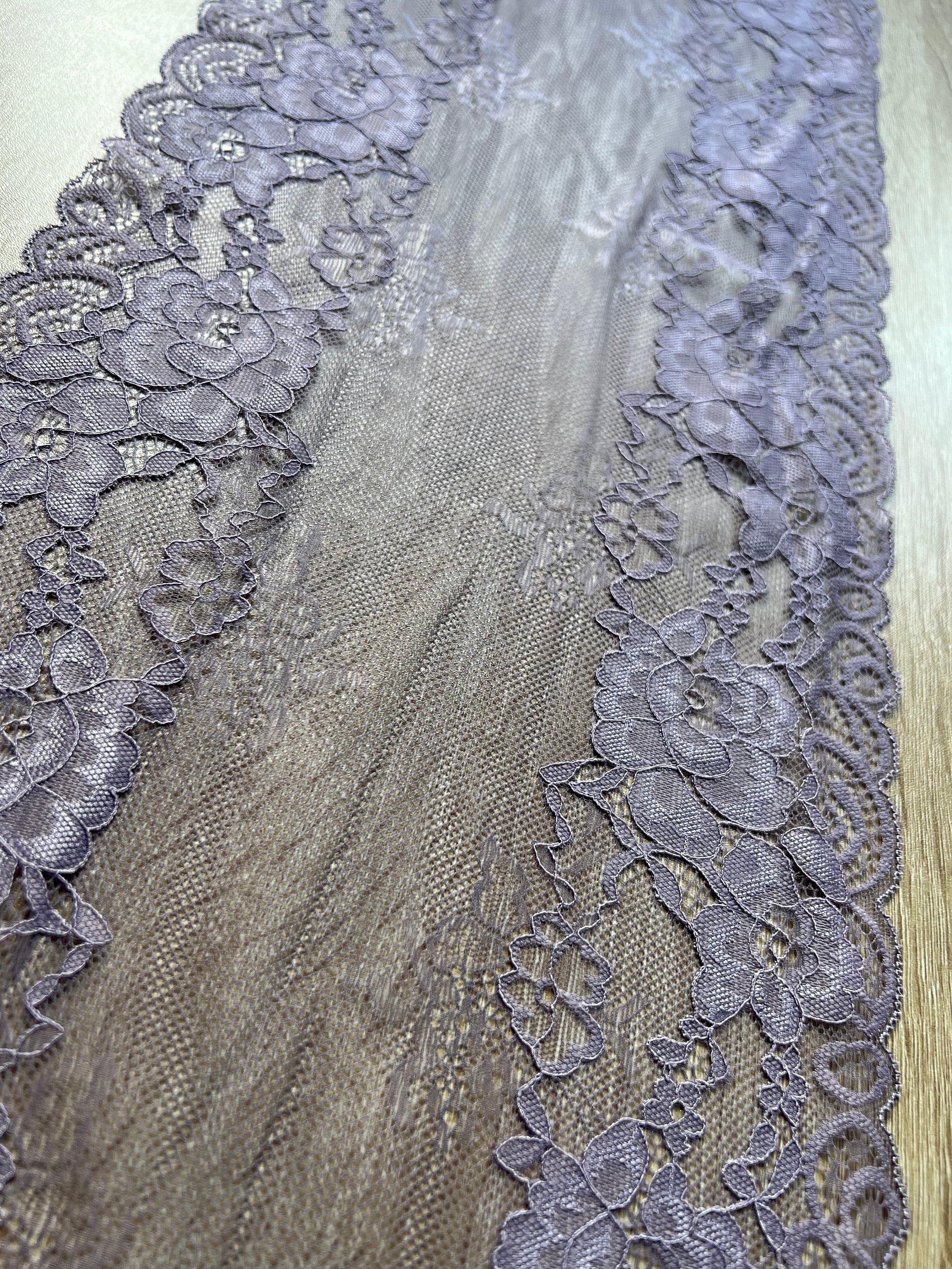 2 METRE Dusky Lilac With Rose Border Design Lightly Corded Stretch Lace ...
