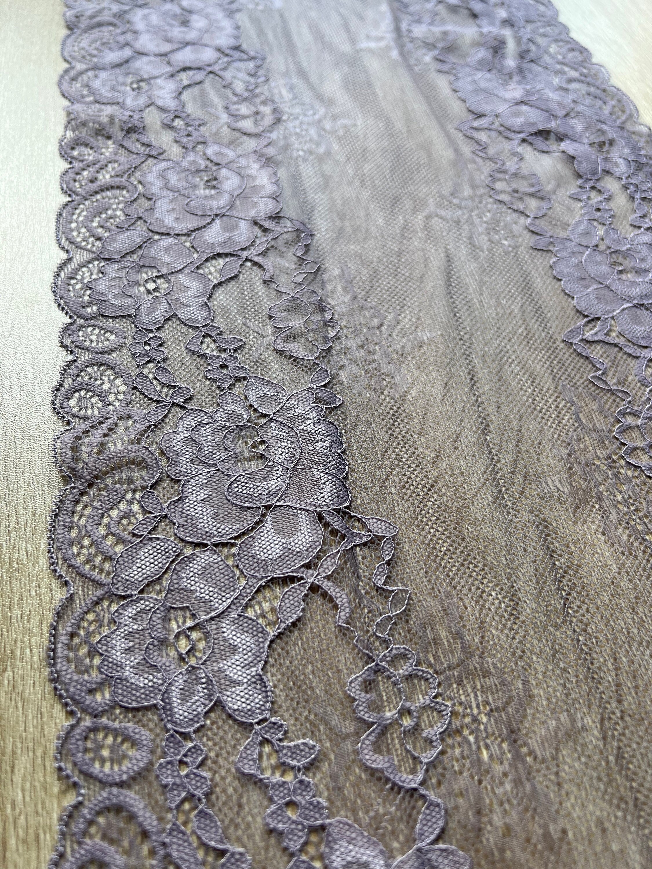 2 METRE Dusky Lilac With Rose Border Design Lightly Corded Stretch Lace ...