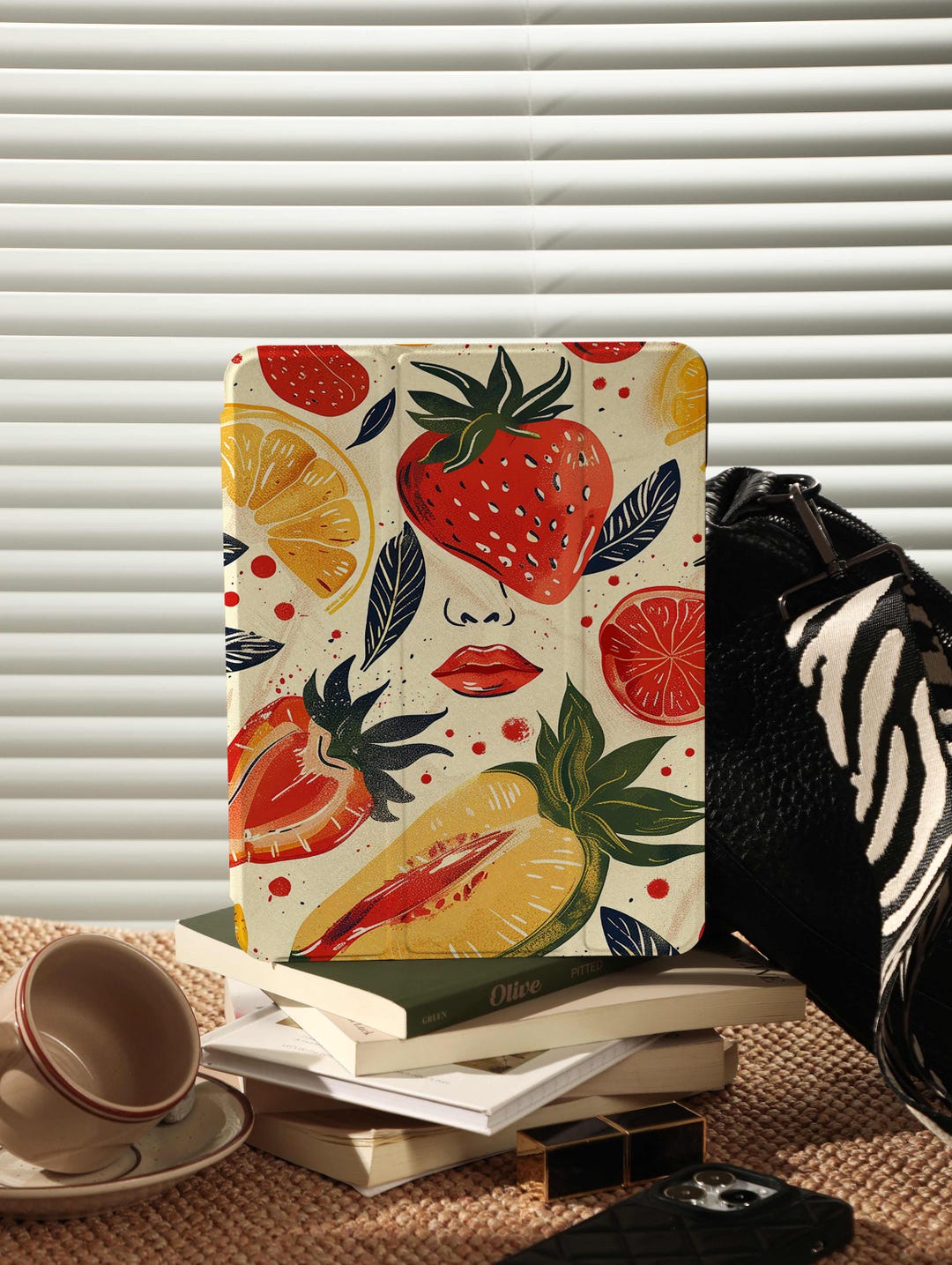 Strawberry iPad Case With Apple Pencil Holder for 2024 New Case, Cover ...