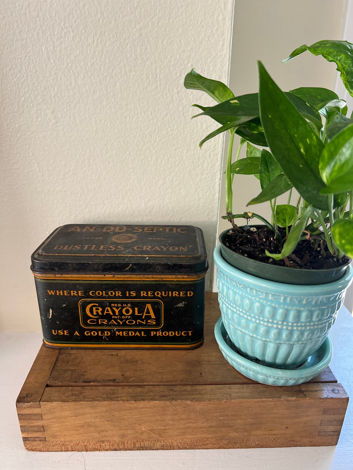 Vintage Crayola Tin - Etsy