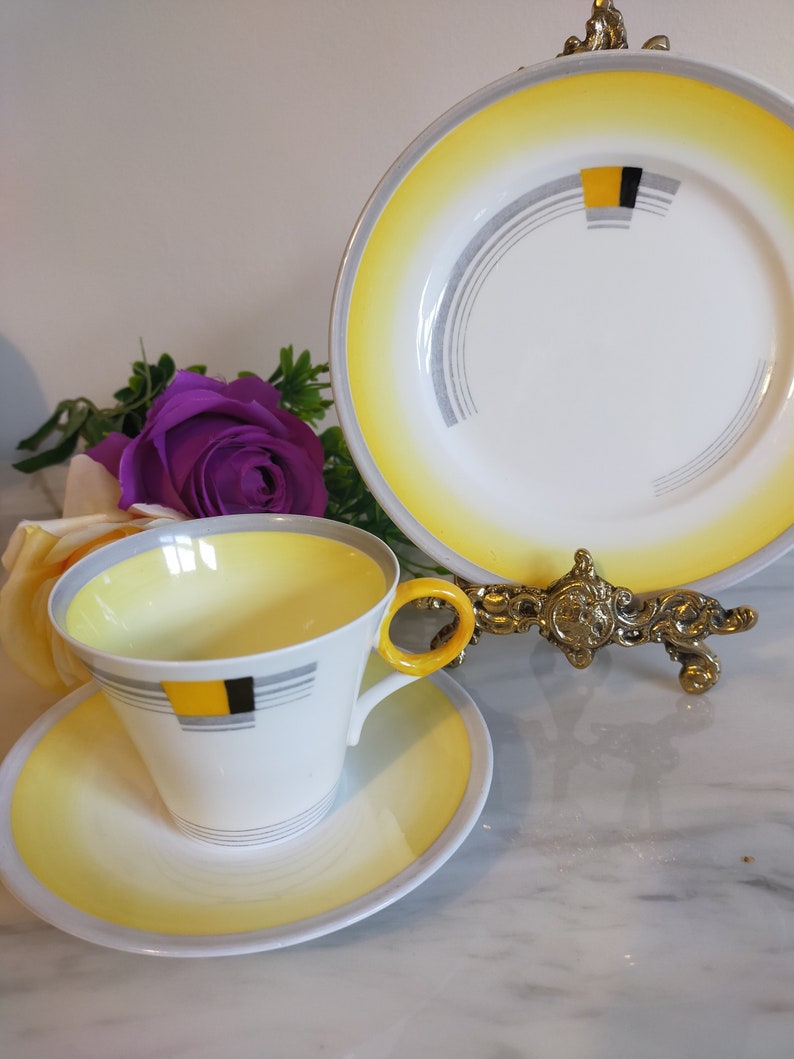 Vintage Shelley Teacup Trio, Stocks and Blocks Pattern, Art Deco - Etsy