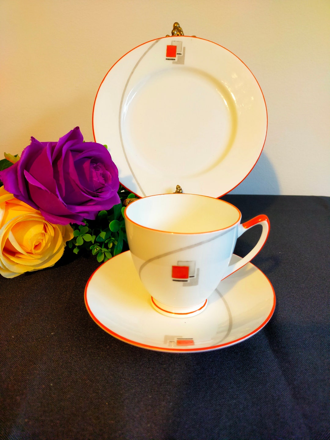 Shelley Teacup Trio in the York Shape Pattern No. 12454 C.1930s Vogue ...