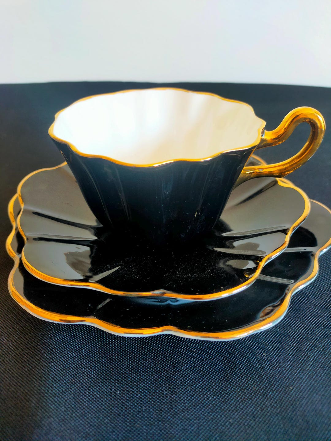 Vintage Royal Stuart Spencer Stevenson Harlequin Scalloped / Daisy ...